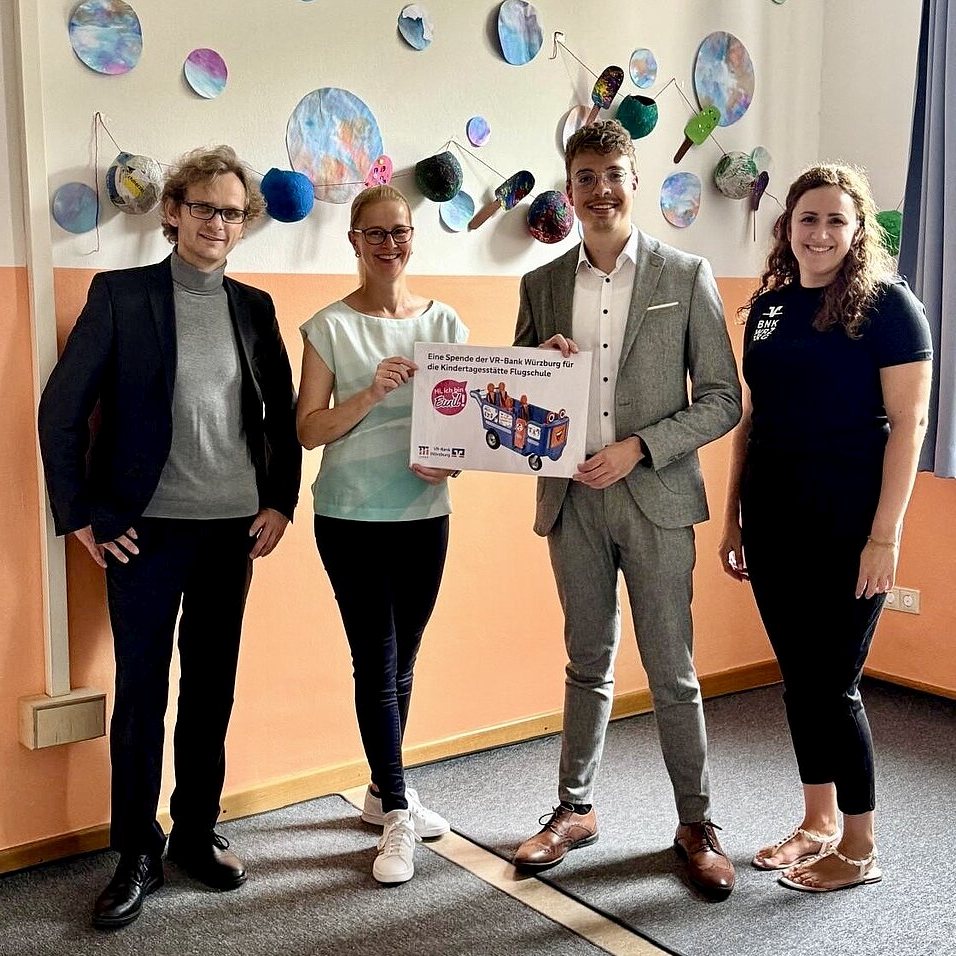 Arche gGmbH – Mit Emil auf Entdeckertour – Ein Kinderbus für die Kita ...